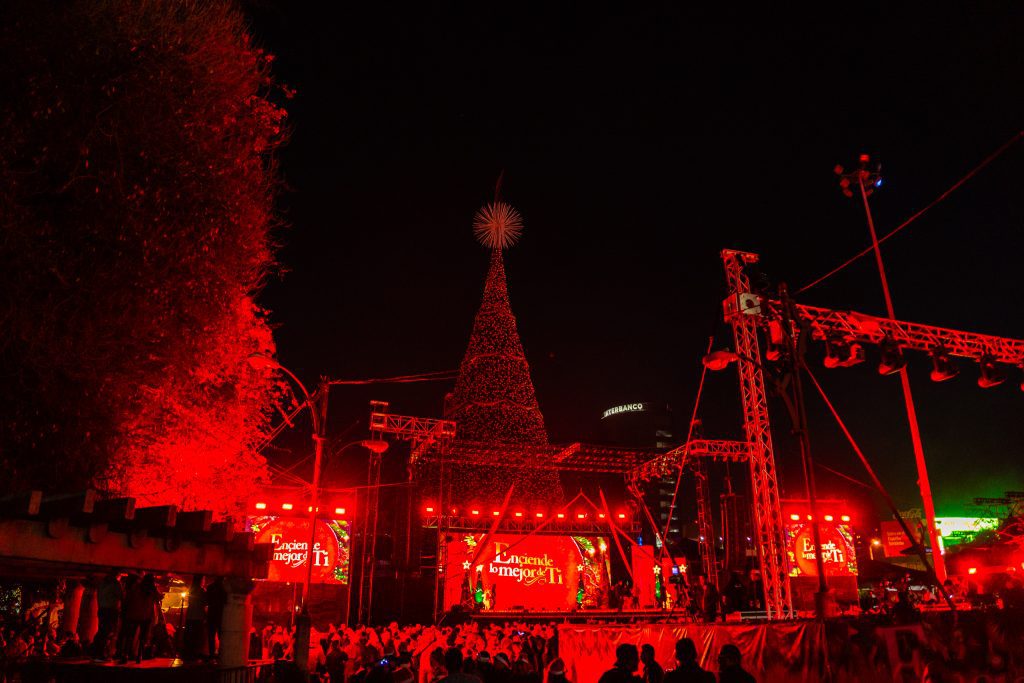 El Festival Árbol Gallo encendió la navidad en Guatemala - Revista VYE